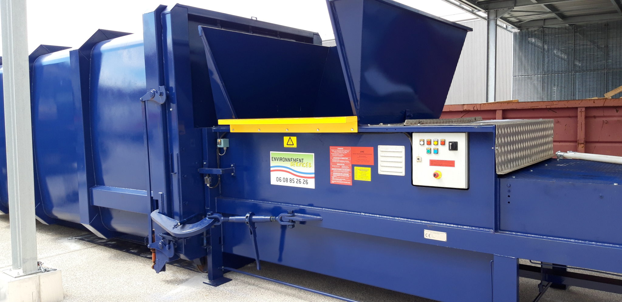 Installation compacteur poste fixe avec caisson de 30m3