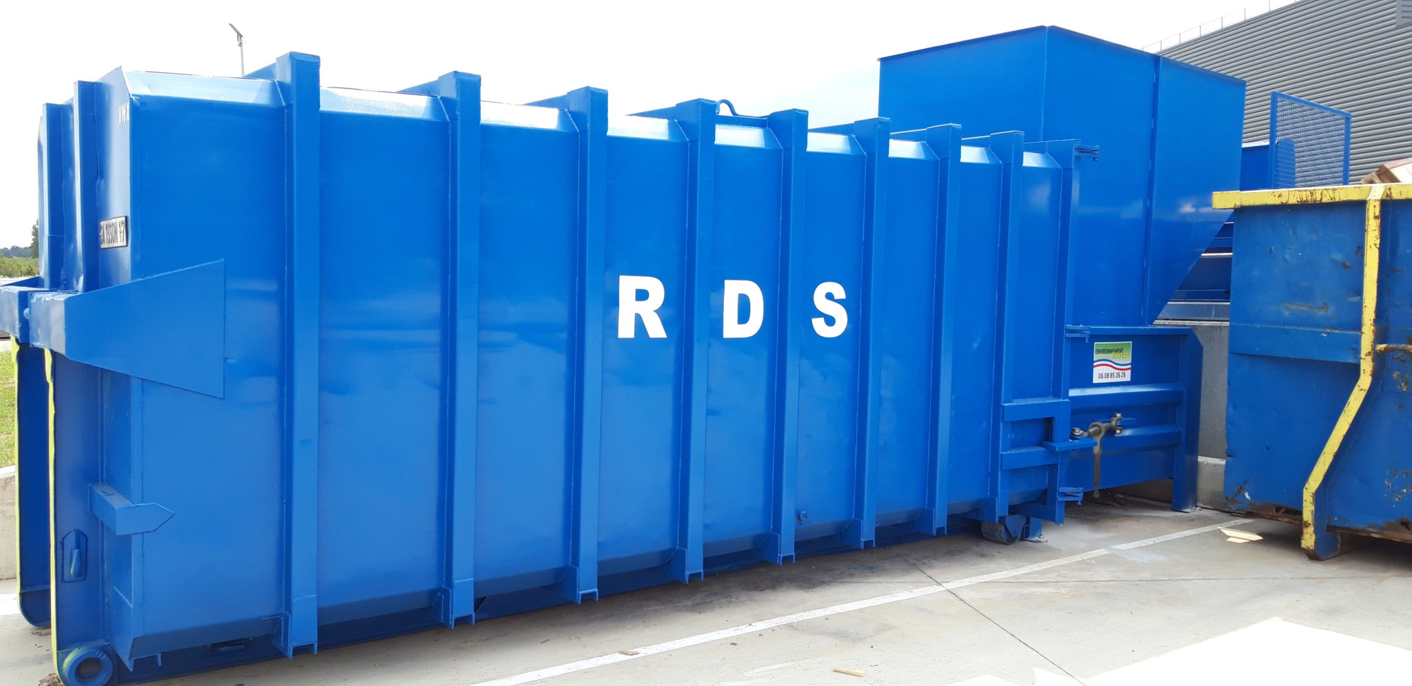 compacteur poste fixe à quai